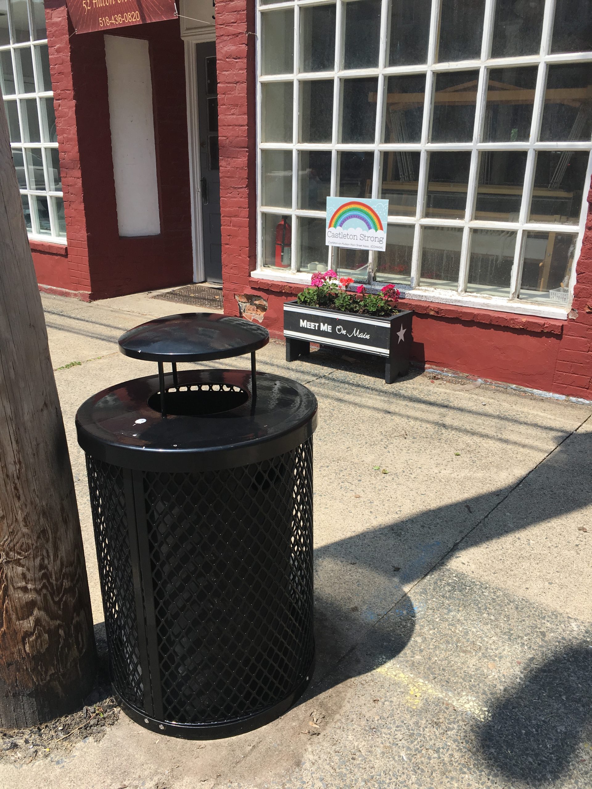 NEW TRASH CANS ALONG MAIN STREET! – COHMSA